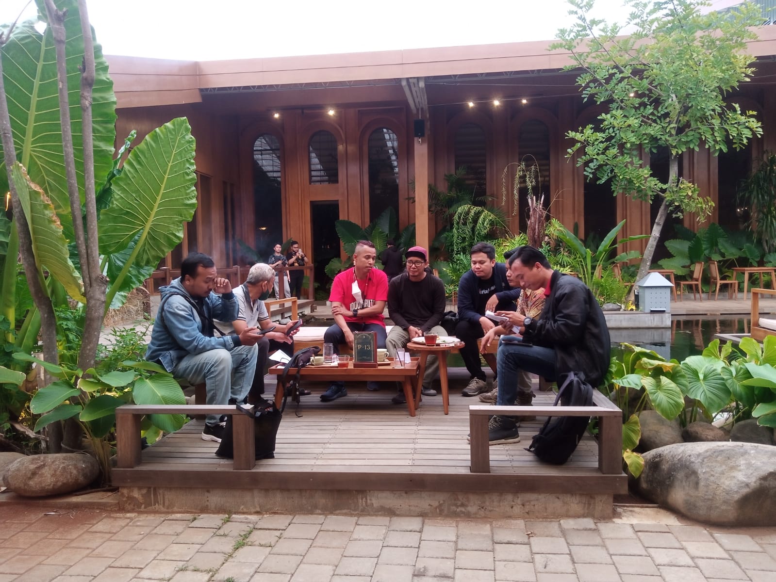 Yang Baru di Openaire Resto, Area Patio- LENTERAJATENG.COM